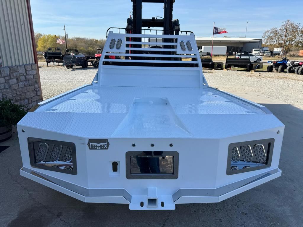 2025-Iron-Ox-Skirted-Trough-Bed-For-Dodge-Dually-W/Chrome-332 ...