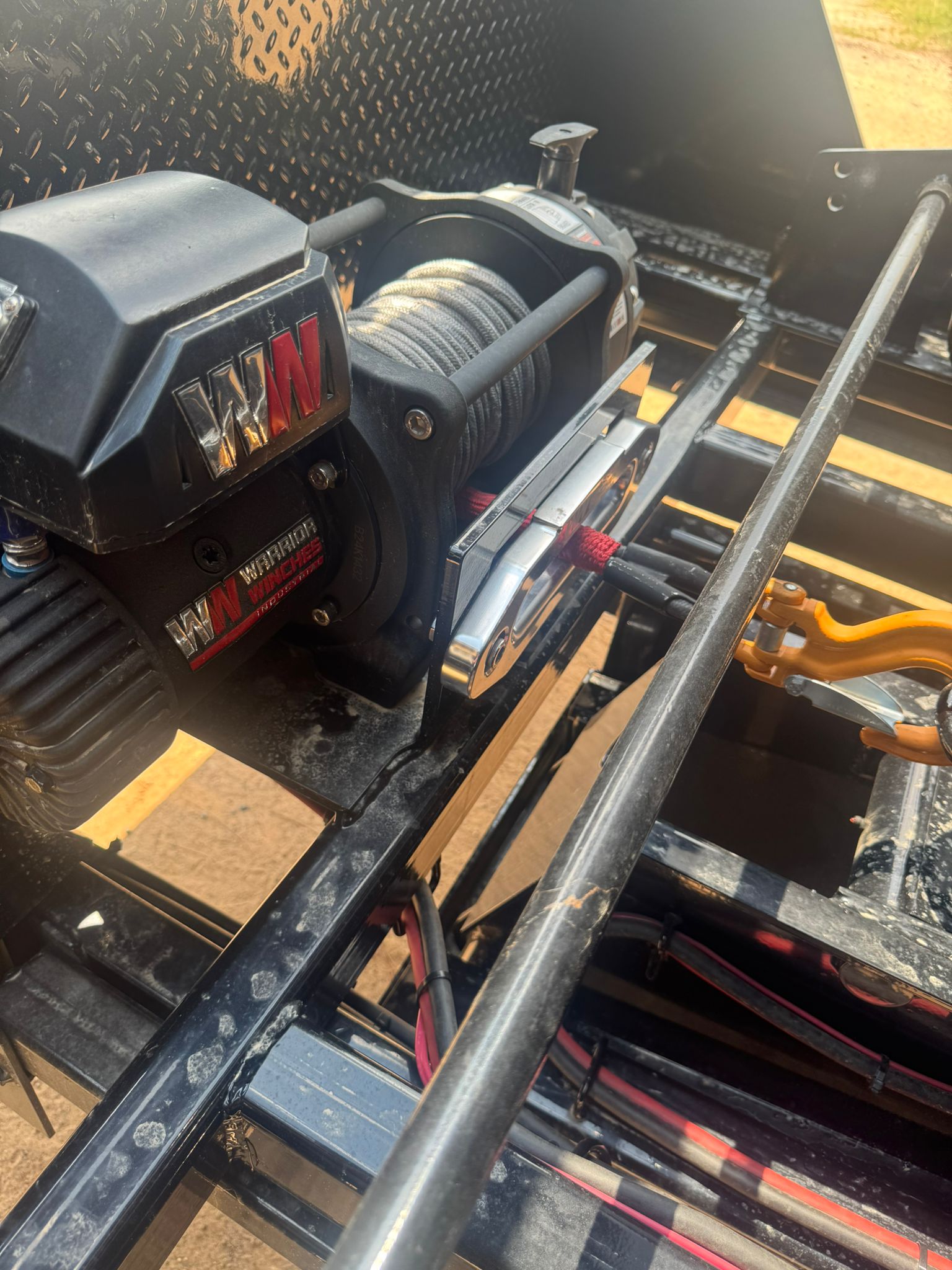 2026-MAXXD-Trailers-14'-X-83"-14K-ROX-Roll-off-16k-With-3-14-Yard-bins ...